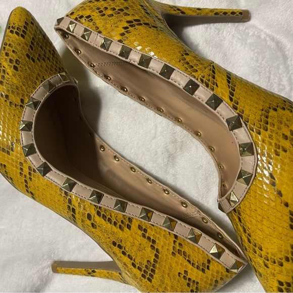 Wild Diva | Shoes | Yellow Snake Bite Studded Designer Sexy Stilettos ...